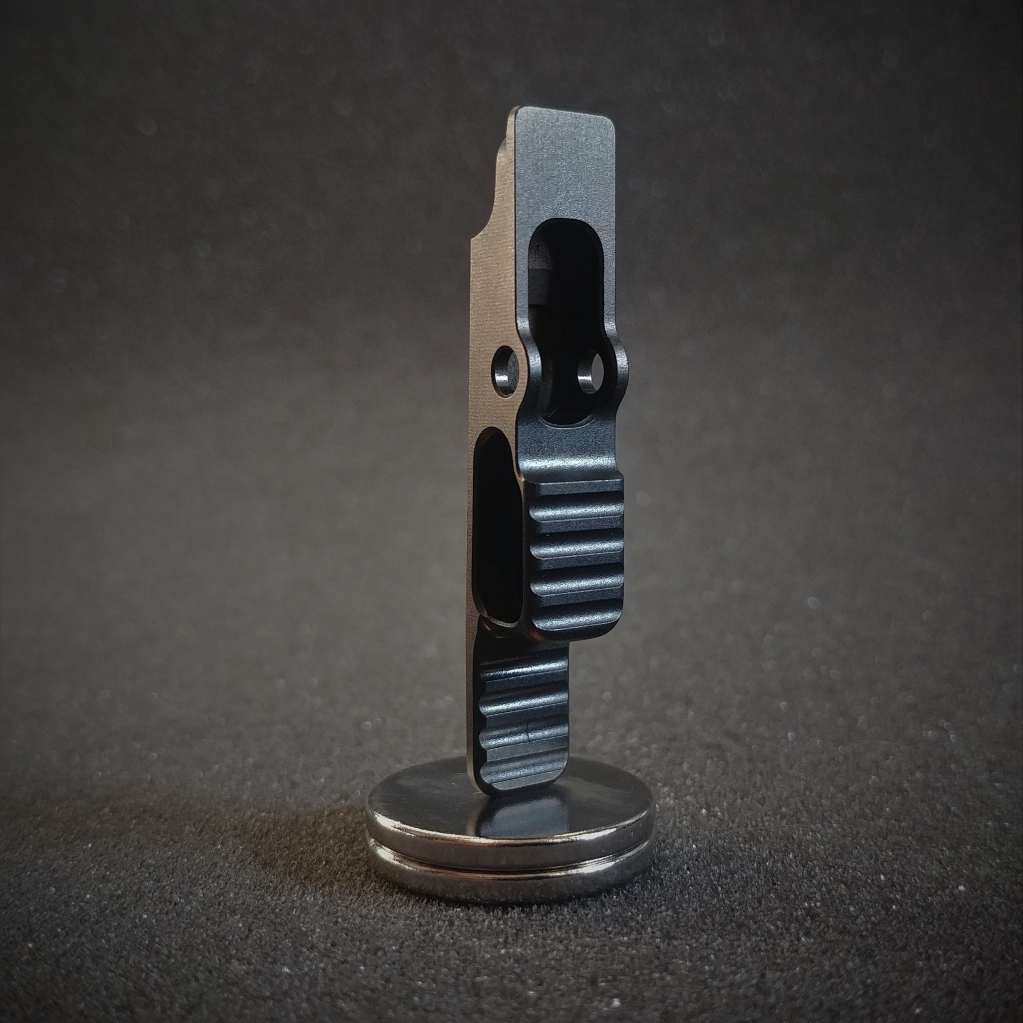 EMR | Enhanced Magazine Release – MADEXPRO